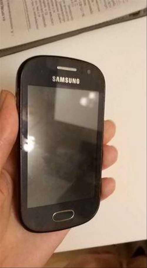 Телефон Samsung Galaxy Fame GT-S6810