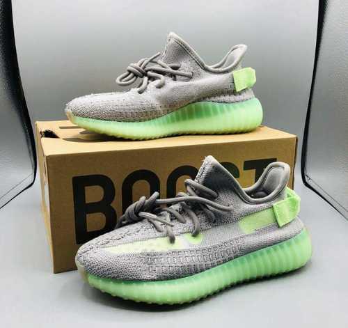 Кроссовки Adidas Yeezu Boost