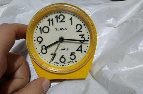 Часы будильник slava СССР