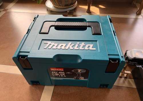 Аккумуляторный гайковерт Makita DTW1001RTJ