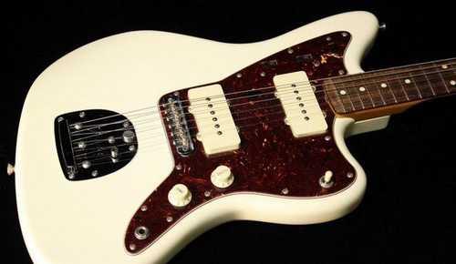 Fender Jazzmaster ‘62 avri (60’s original pickups)