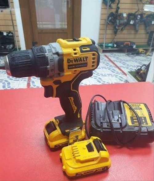 Дрель-шуруповерт dewalt DCD701