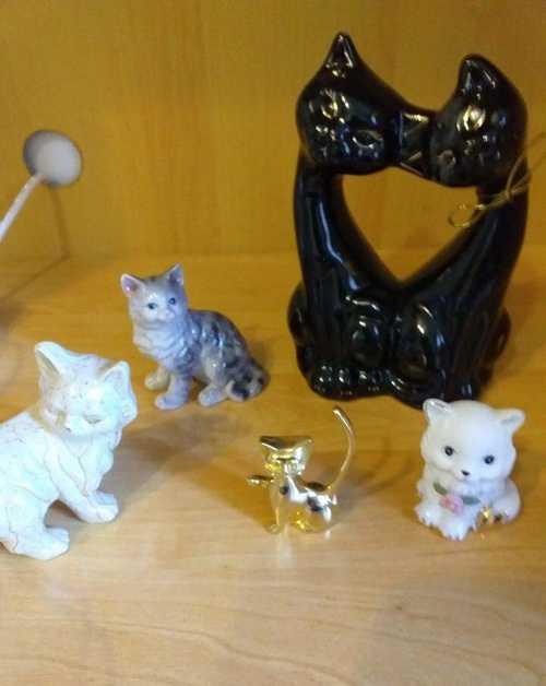Статуэтки и фигурки котов