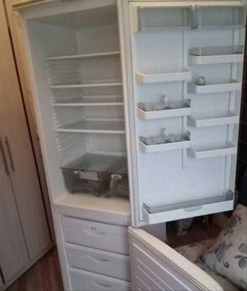 Холодильник двухкамерный Атлант xm-1704 бу