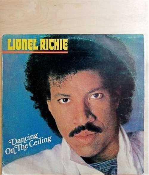 Lionel Richie Dancing
