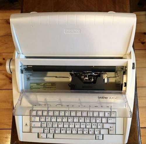 Печатная пишущая машинка Brother AX-140