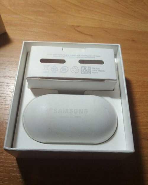 SAMSUNG buds с.р.о.ч.н.о