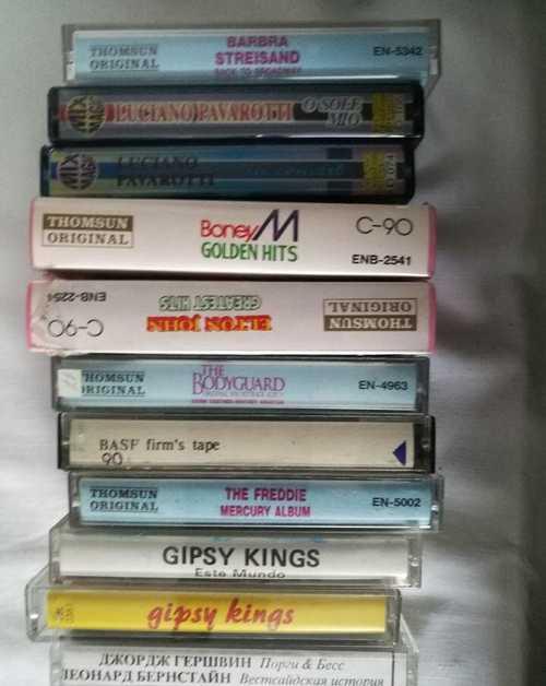 Фирменные аудиокассеты с записями ориг-х альбомов