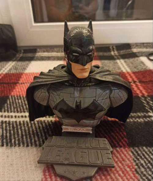 Сборный бюст "Batman"