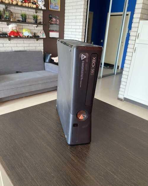 Xbox 360S на запчасти