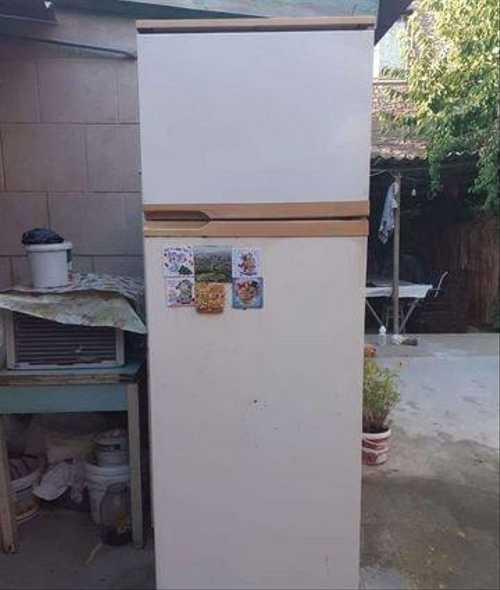 Холодильник бу (Nord 233 )