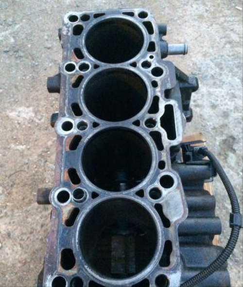 Блок двигателя VW passat CC 2.0 16V TDI