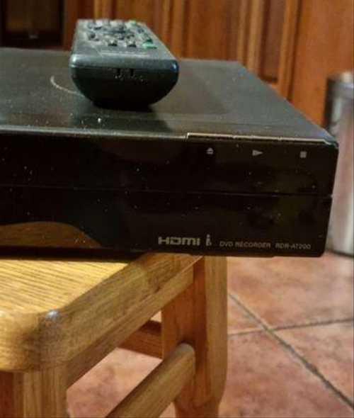 DVD рекордер Sony RDR-AT200