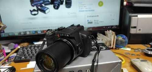 Leica v-lux 2