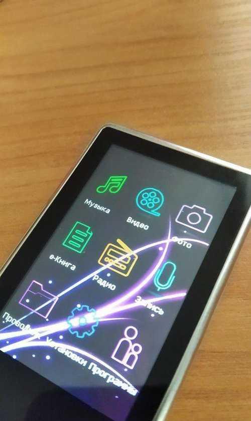 Чень небольшой медиаплеер Explay T6