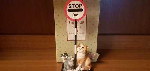 Статуэтка серии "Comic & curious cats" enesco