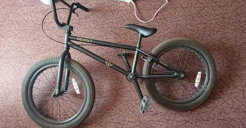 Велосипед BMX Outleap revolt