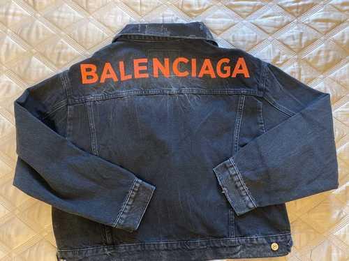 Джинсовая куртка в стиле Balenciaga