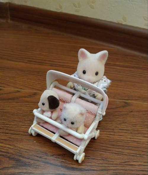 Коляска для двух малышей Sylvanian families