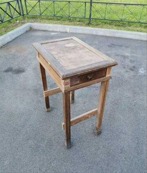 Старинный самоварный столик модерн