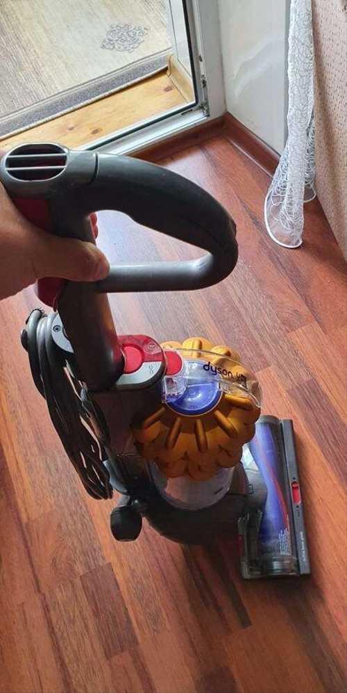 Пылесос Dyson dc51