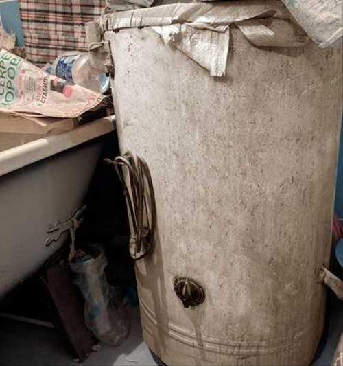 Советская стиральная машинка Волжанка