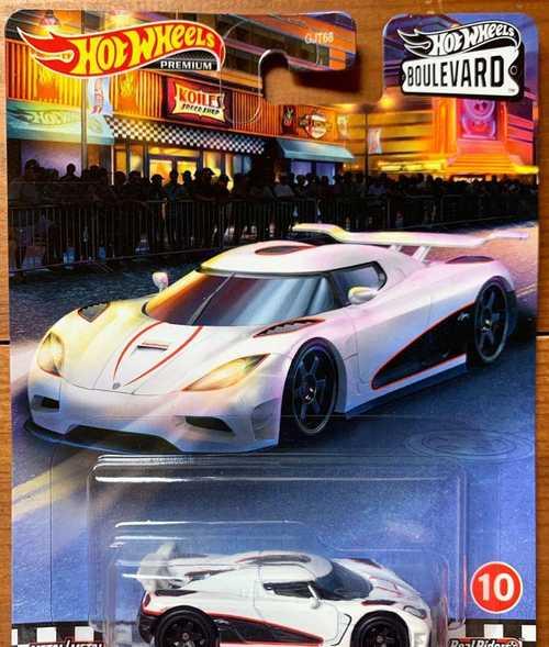 Hot Wheels Boulevard Koenigsegg Agera R 1:64