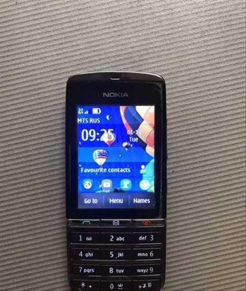 Телефон Nokia Asha 300