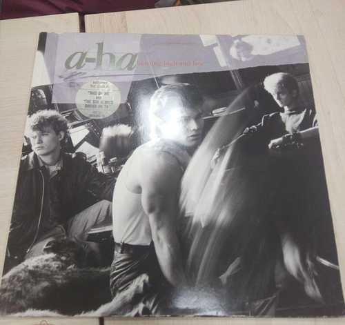 A-HA Hunting High and Low 12" LP 33RPM 1985