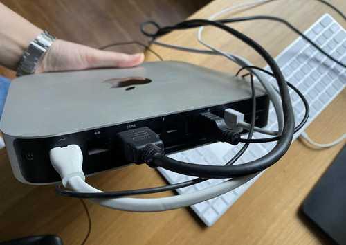 Настольный компьютер Apple Mac mini