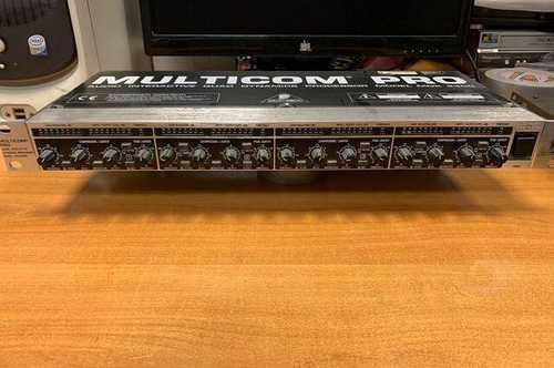 Behringer Multicom PRO MDX4400