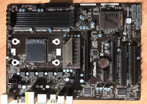 Материнская плата ASRock Extreme3 970 на запчасти