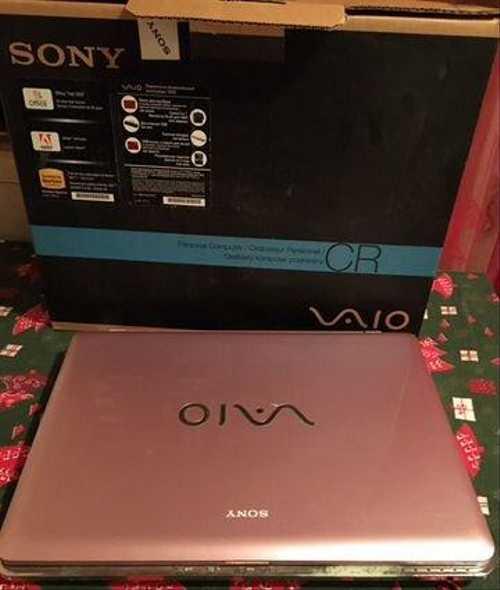 Розовый ноутбук Sony Vaio