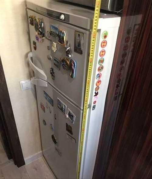 Холодильник indesit st145.028