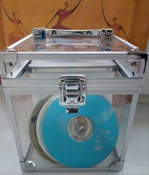 Контейнер для хранения дисков