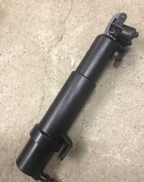 Форсунка омывателя Mercedes W210 hella 2108601647