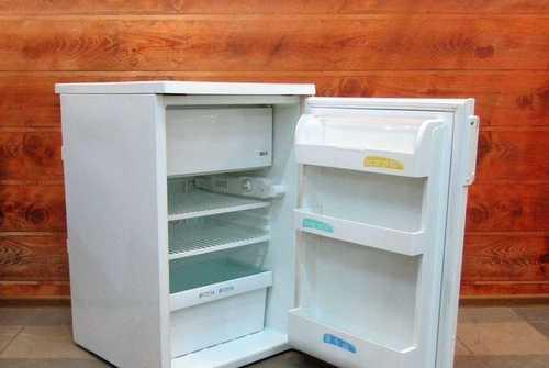 Мини холодильник б у. Бэушный холодильник маленький. Маленький холодильник Zanussi. Продается холодильник. Б/У холодильники маленькие.