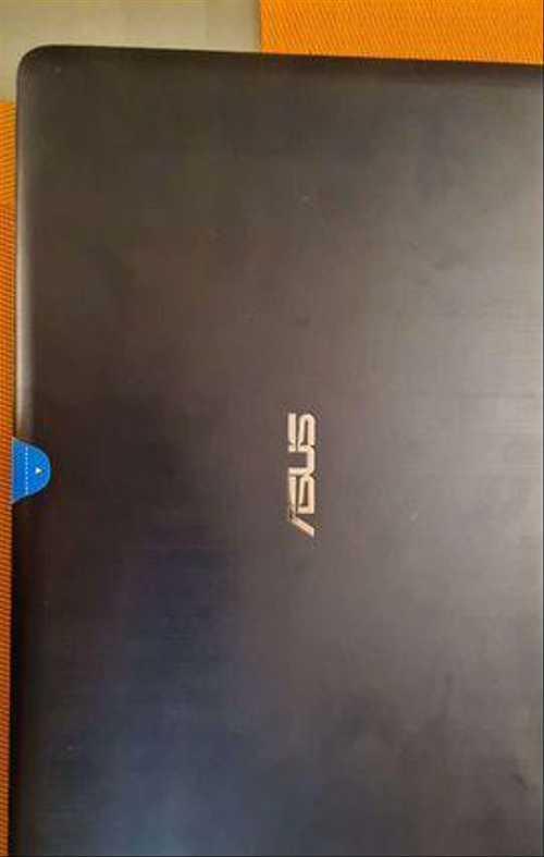 Ноутбук asus