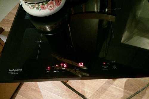 Варочная поверхность индукционная Hotpoint Ariston