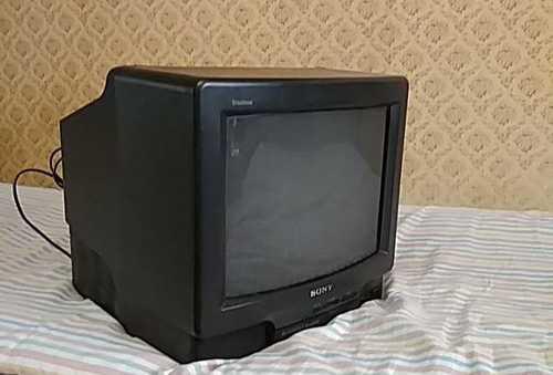 Телевизор.Sony Trinitron color TV. KV 14 DK диагон