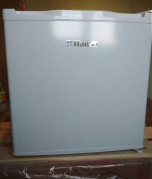 Продаю холодильник Hansa FM050.4