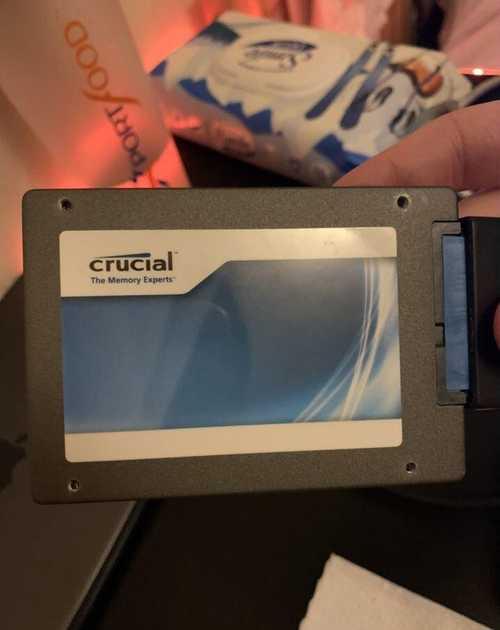 SSD Crucial M4 64GB 2,5 дюйма