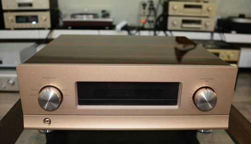 Luxman C-7