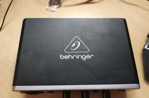 Продам аудиокарту Behringer umc22