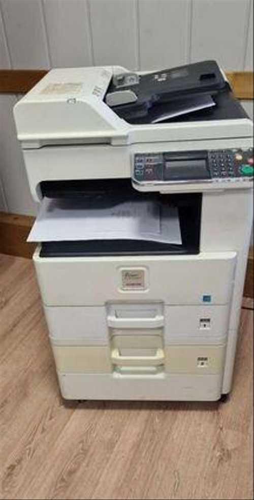 Мфу Kyocera ecosys FS-6525MFP с лотком PF-470 бу