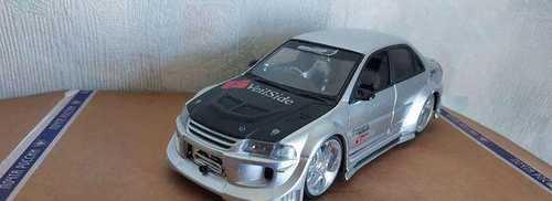 Модель Mitsubishi Lancer Evo 6 jada toys 1/24