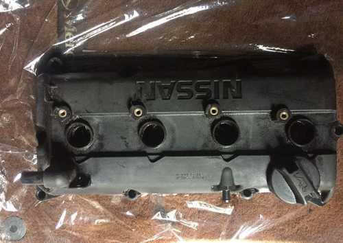 Крышка головки блока цилиндров Nissan QR20, QR25