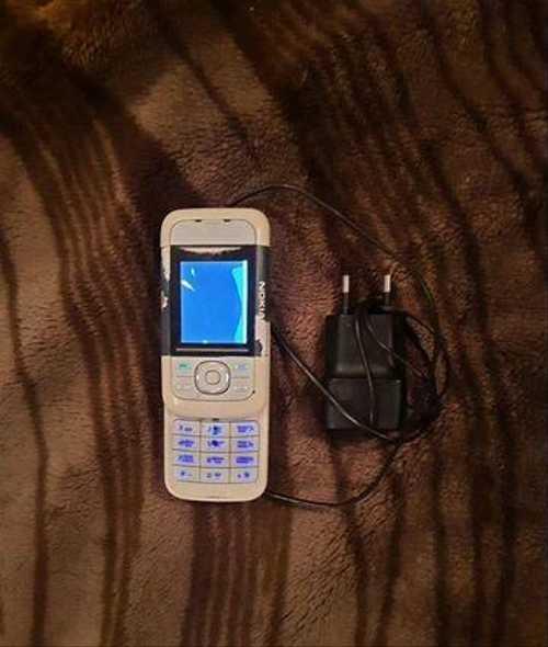 Телефон Nokia 5200