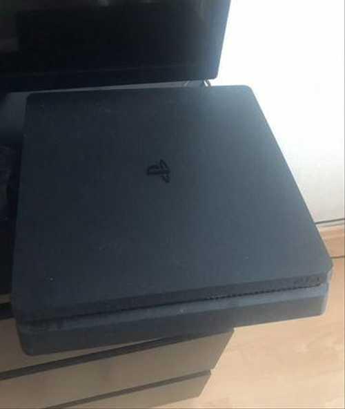 Sony PS4slim 1TB(без геймпада )