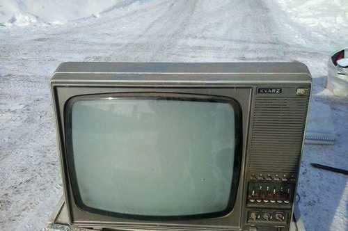 Продам черно-белый телевизор Квартц